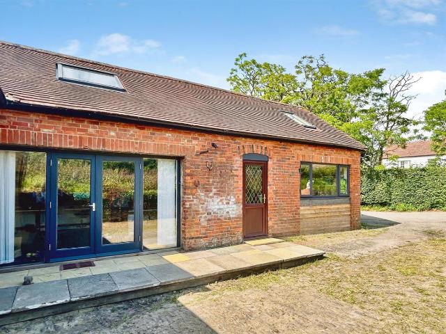 Apartment at Latchford Lane, East Hampshire