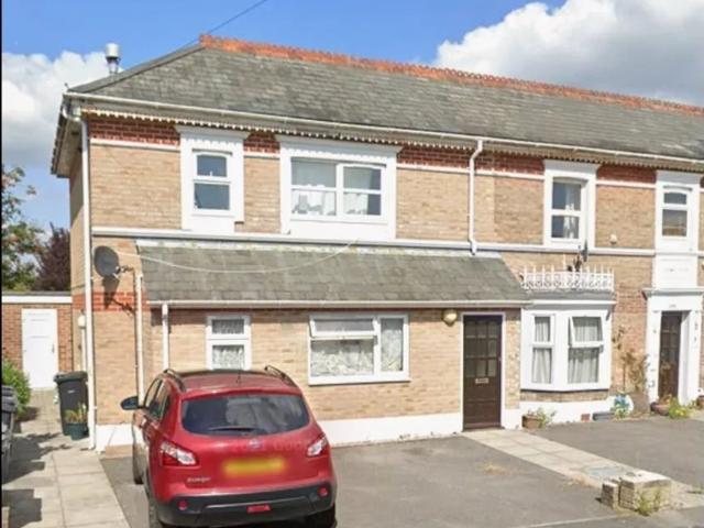 Apartment at Latimer Road, Bournemouth