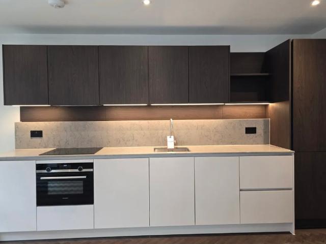 Apartment at Laura Place, Greater London
