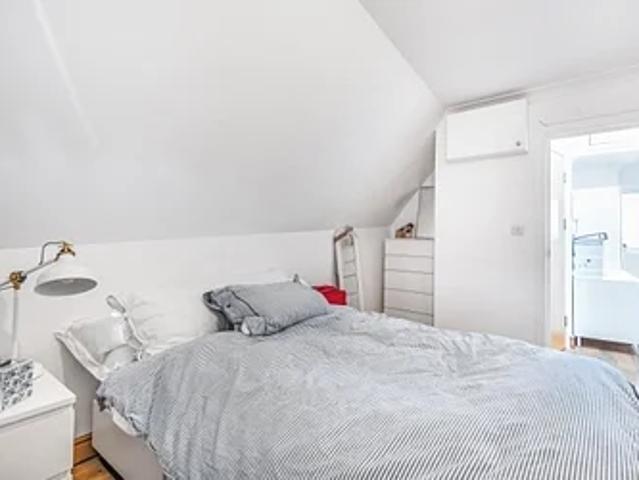 Apartment at Lavender Hill, Greater London