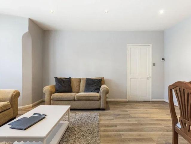 Apartment at Lavender Hill, Greater London