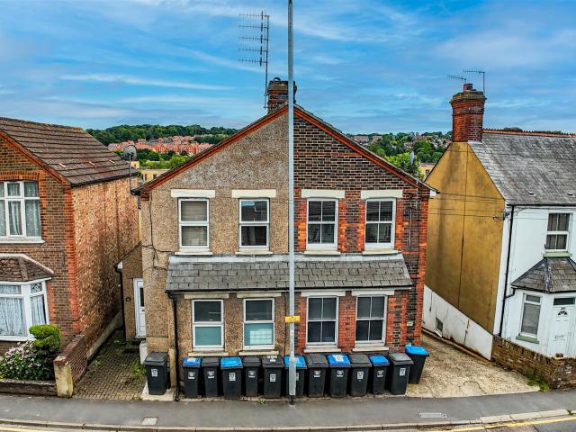 Apartment at Lawn Lane, Dacorum