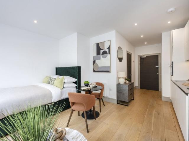 Apartment at Lawrence Road, Greater London