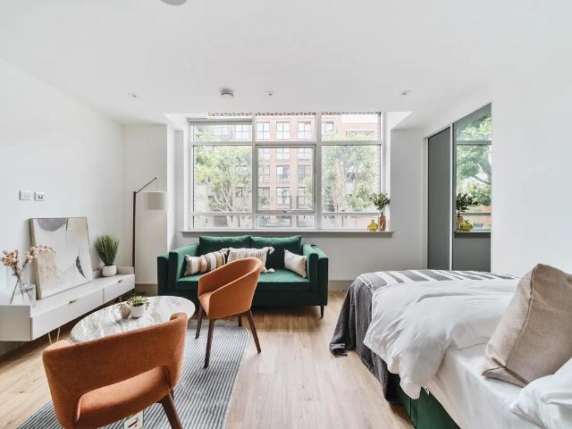 Apartment at Lawrence Road, Greater London