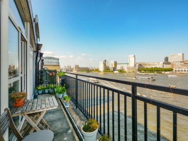 Apartment at Lawrence Wharf, Greater London