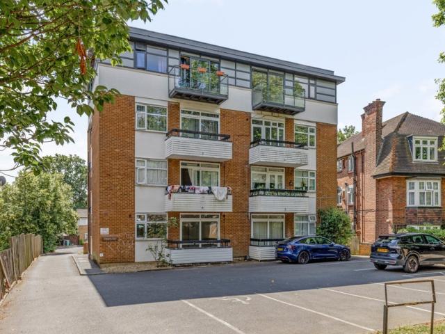 Apartment at Lawrie Park Road, Greater London