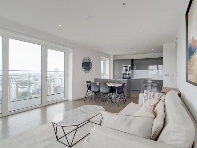 Apartment at Layard Street, Greater London