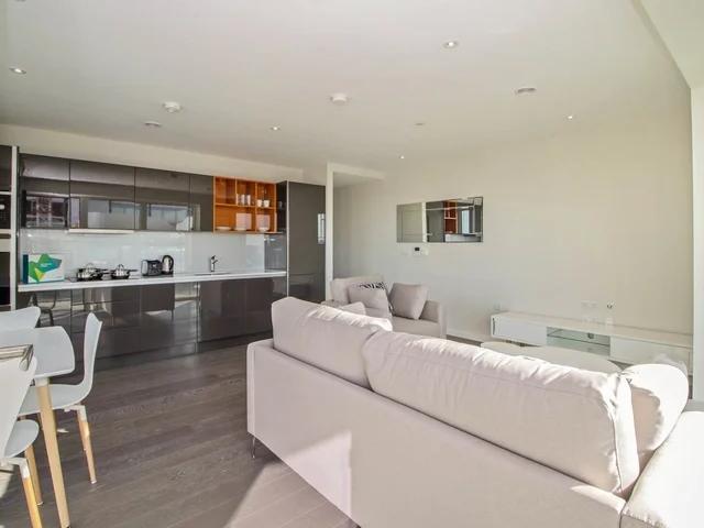 Apartment at Layard Street, Greater London