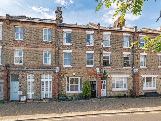 Apartment at Lacy Road, Greater London