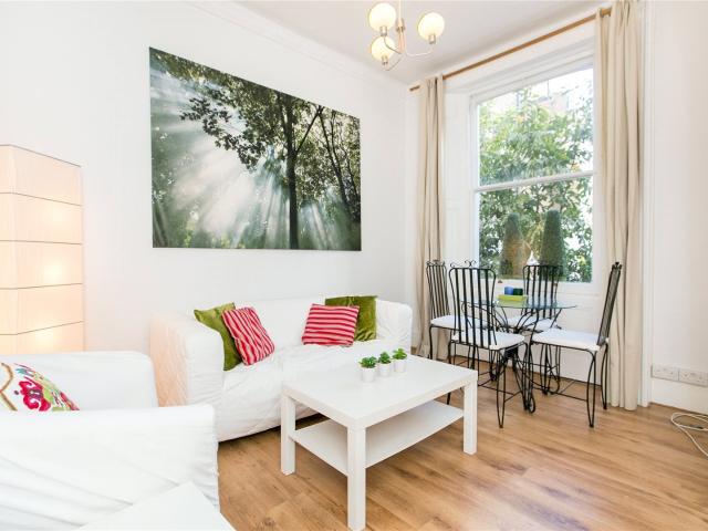 Apartment at Ladbroke Crescent, Greater London