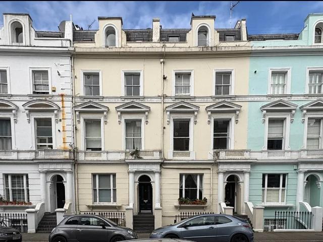 Apartment at Ladbroke Crescent, Greater London