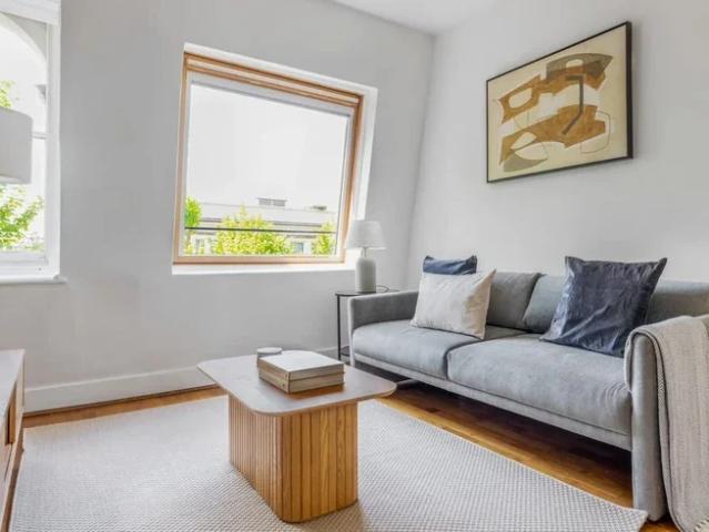Apartment at Ladbroke Grove, Greater London