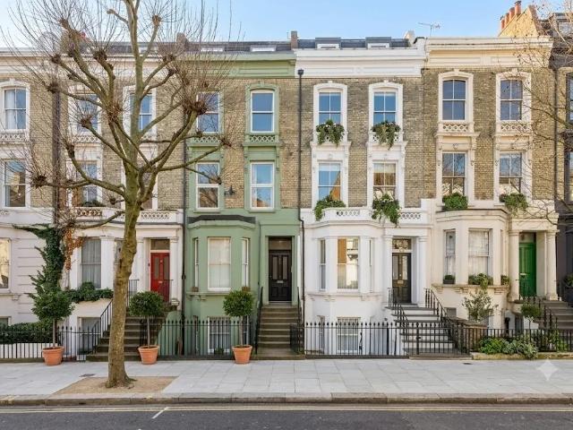 Apartment at Ladbroke Grove, Greater London