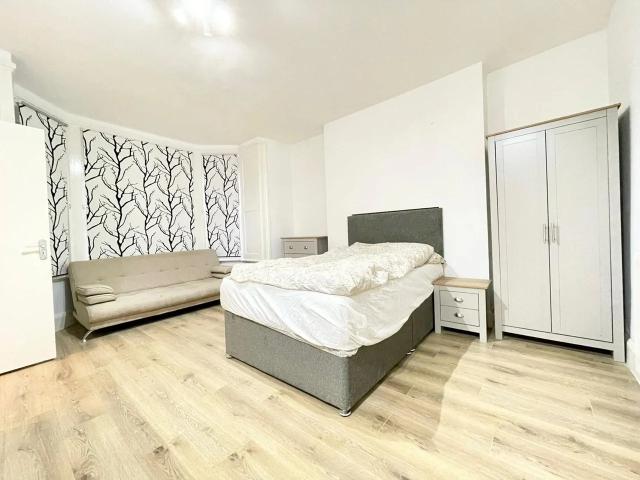 Apartment at Ladbroke Grove, Greater London