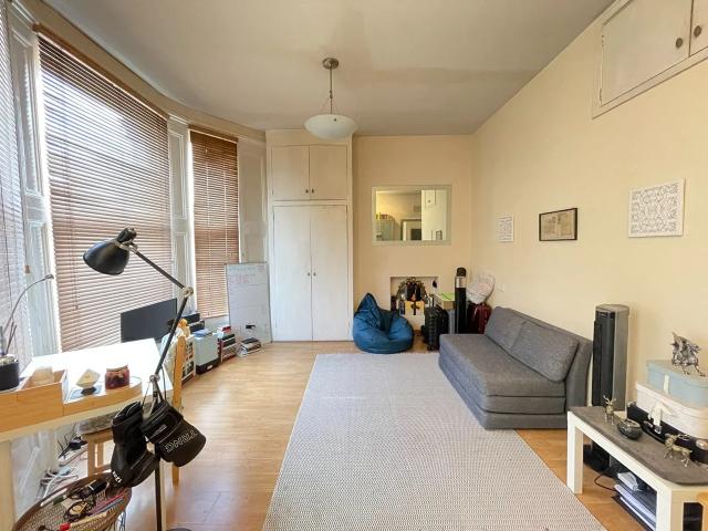 Apartment at Ladbroke Grove, Greater London