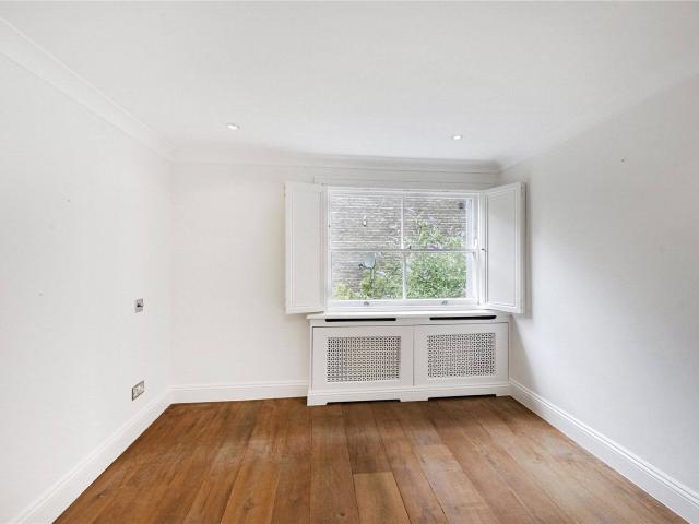 Apartment at Ladbroke Grove, Greater London
