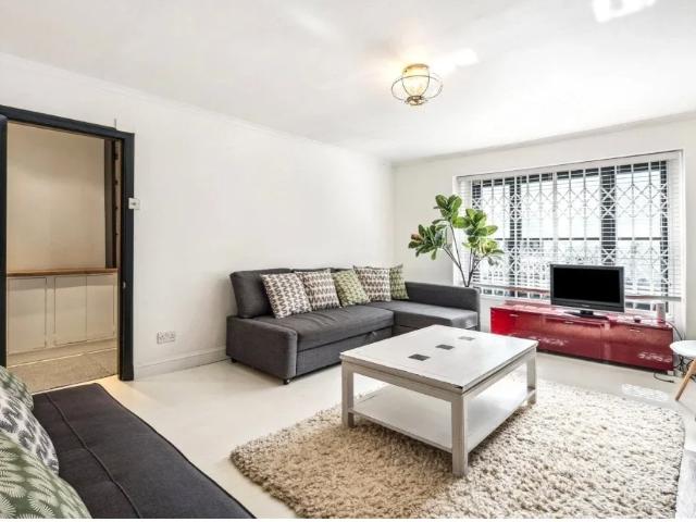 Apartment at Ladbroke Grove, Greater London