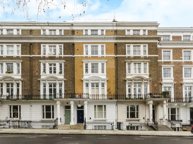 Apartment at Ladbroke Square, Greater London