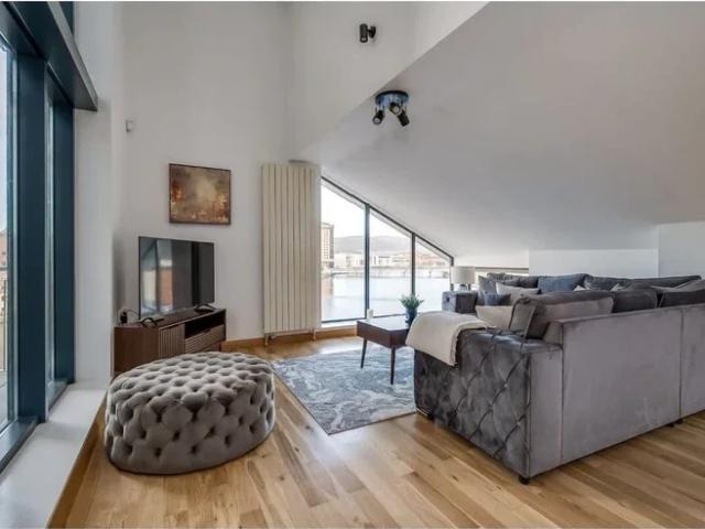 Apartment at Laganside Walkway, Belfast