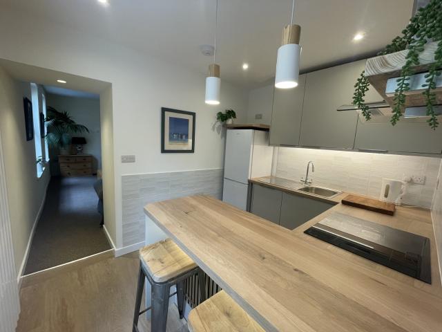 Apartment at Lake Road West, Cardiff