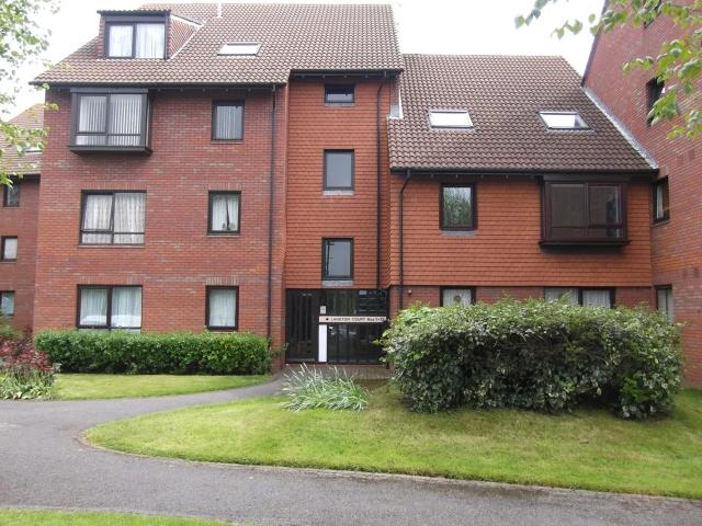 Apartment at Lakeside, Bristol