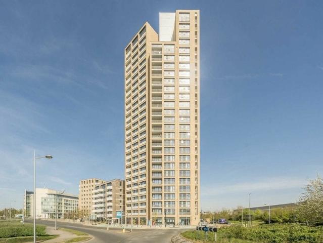 Apartment at Lakeside Drive, Greater London