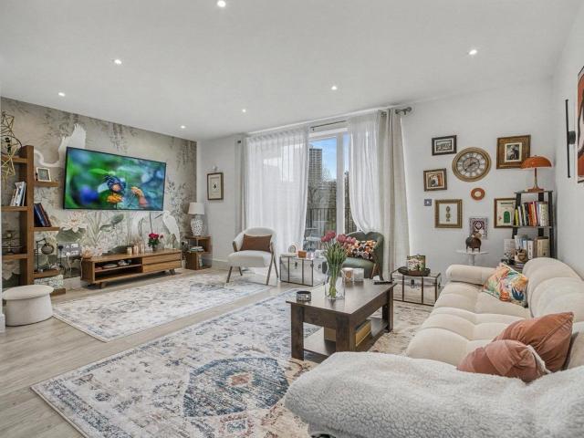 apartment at Lakeside Drive, Park Royal, London, `, NW10 7GD