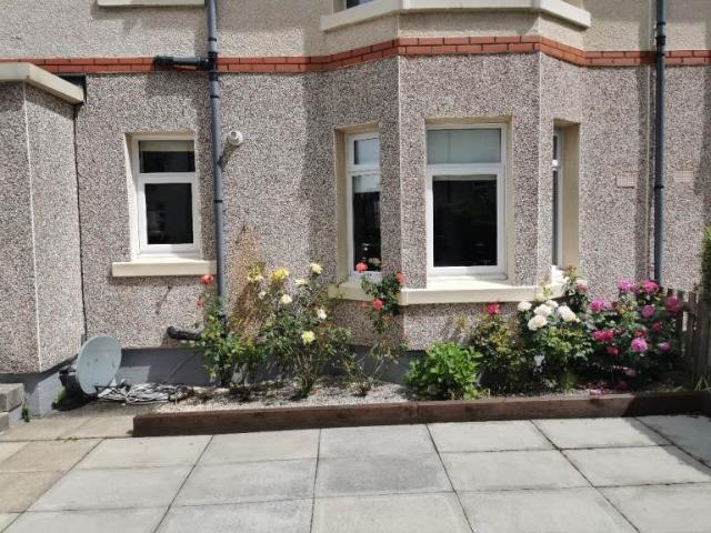 Apartment at Lamberton Drive, Glasgow