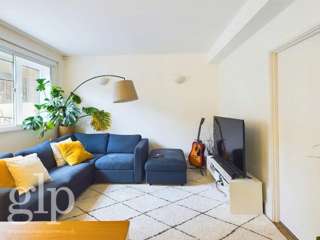 Apartment at Lamb's Conduit Street, Greater London