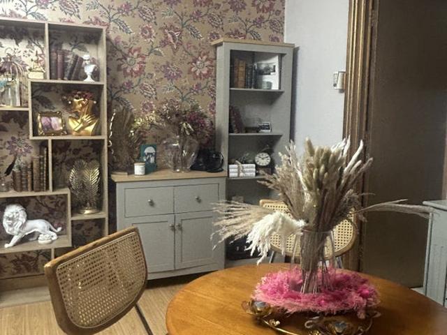 Apartment at Lancaster Drive, Greater London