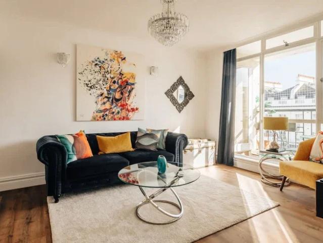 Apartment at Lancaster Gate, City of Westminster