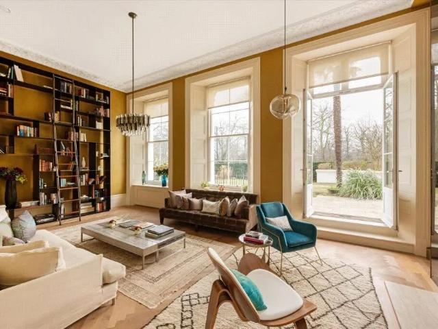Apartment at Lancaster Gate, City of Westminster