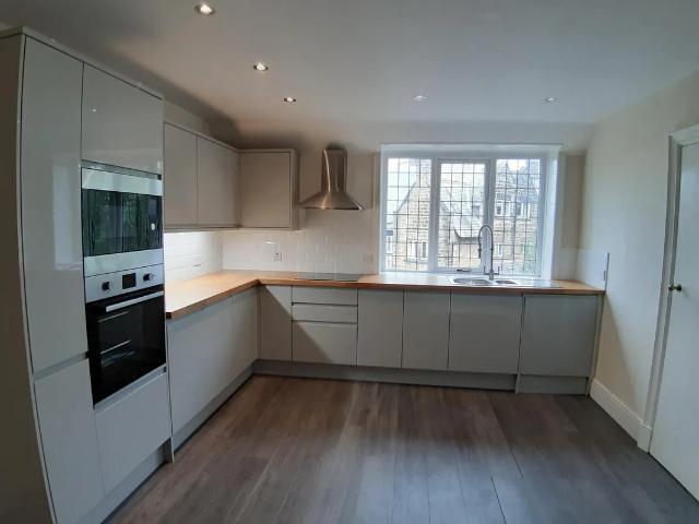 Apartment at Langcliffe Avenue, Harrogate