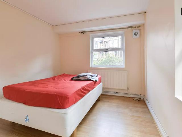 Apartment at Langton Road, Greater London