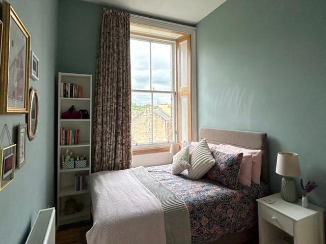 Apartment at Lansdowne Crescent, Glasgow