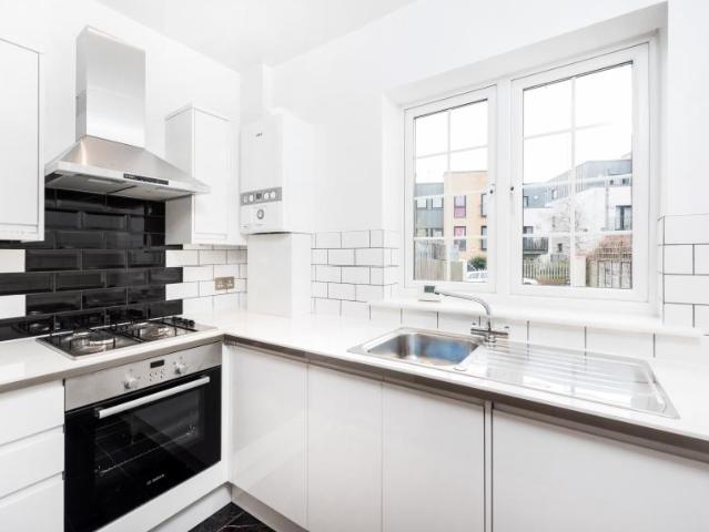 Apartment at Lansdowne Hill, Greater London