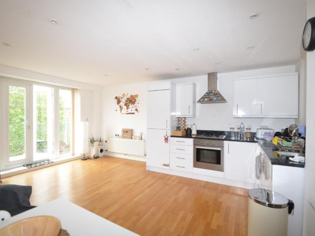Apartment at Lansdowne Place, Greater London