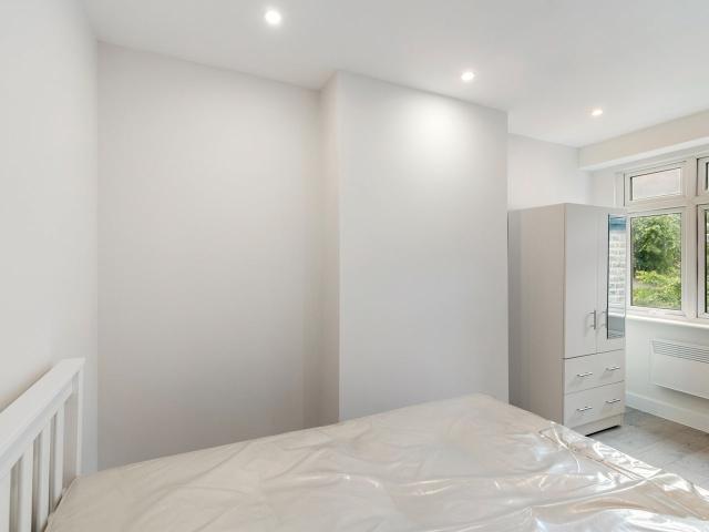 Apartment at Lansdowne Road, Greater London