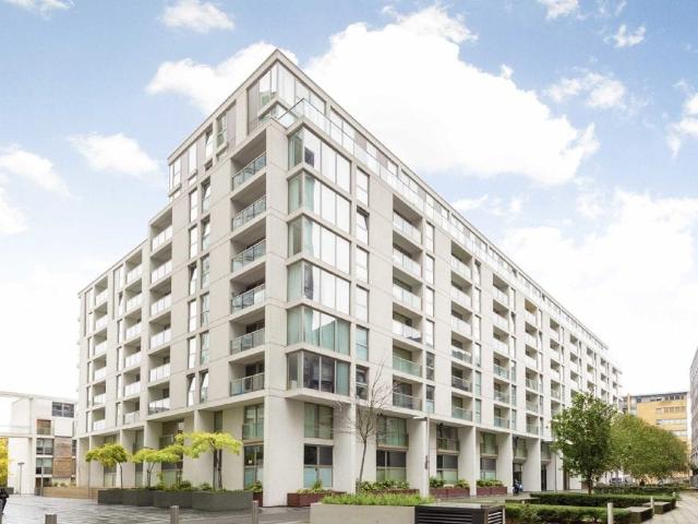Apartment at Lanterns Way, Greater London