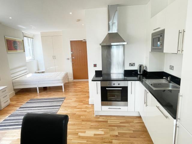 Apartment at Lanterns Way, Greater London