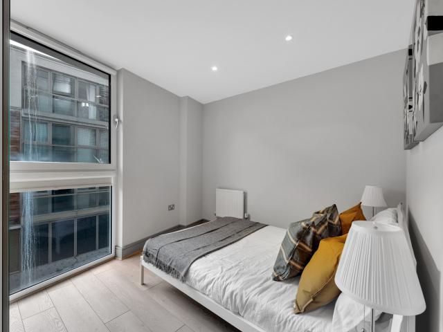 Apartment at Lanterns Way, Greater London