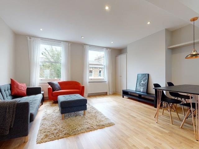 Apartment at Larcom Street, Greater London