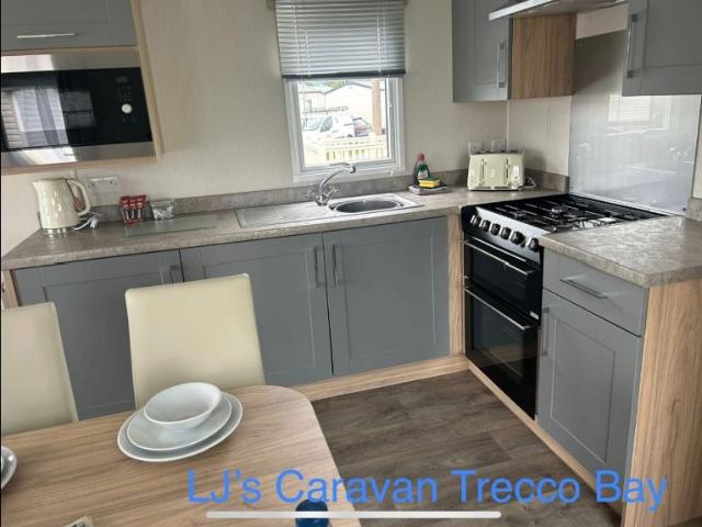 Apartment at Larches 1, Newton