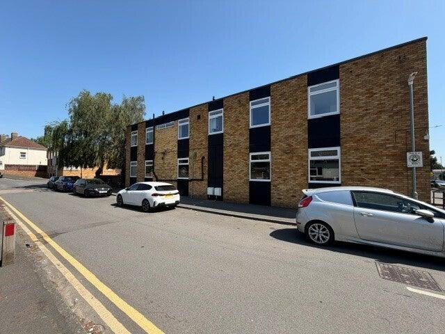 Apartment at Larkfield Road, Tonbridge and Malling
