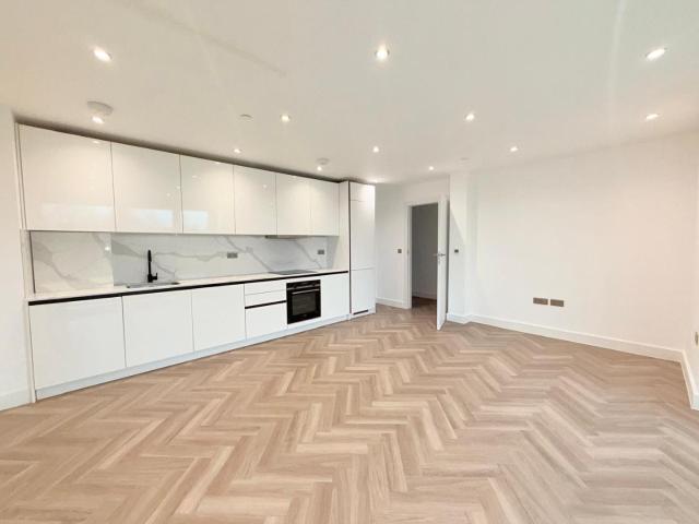 Apartment at Larkshall Road, Greater London