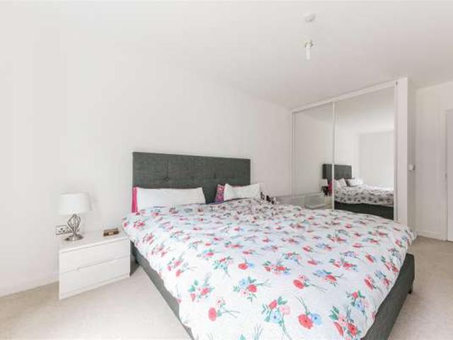 Apartment at Larkwood Avenue, Greater London