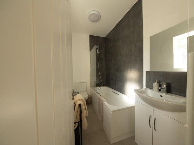 Apartment at Leucha Road, Greater London