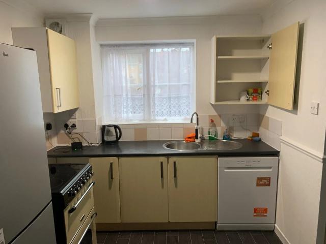 Apartment at Lewes Close, Grays