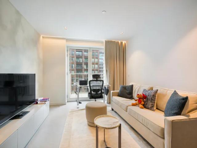 Apartment at Lewis Cubitt Walk, Greater London