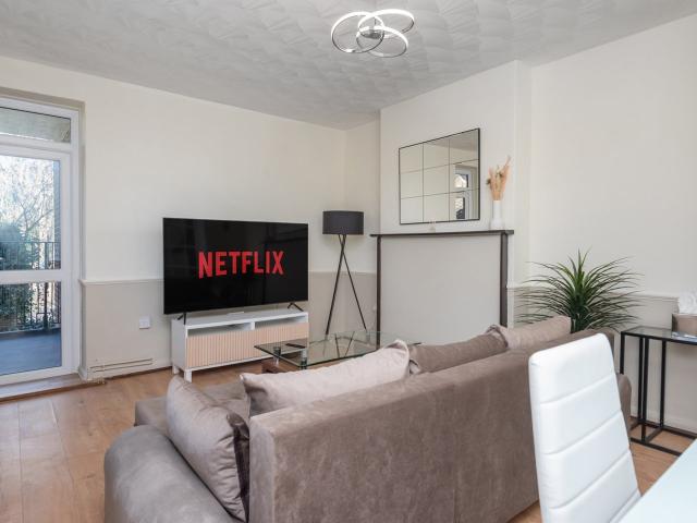 Apartment at Lewisham Hill, Greater London